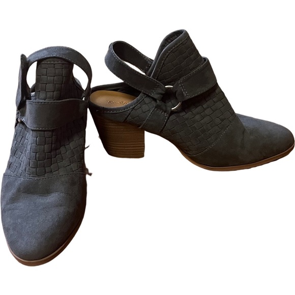 Universal Thread | Shoes | Universal Threads Basket Weave Boots | Poshmark